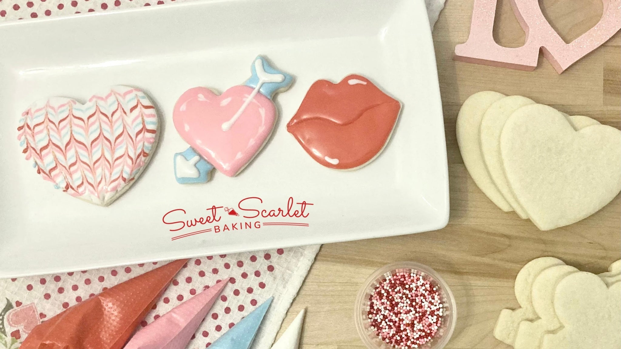 Learn How to Decorate Valentine Sugar Cookies with Royal Icing – Sweet ...